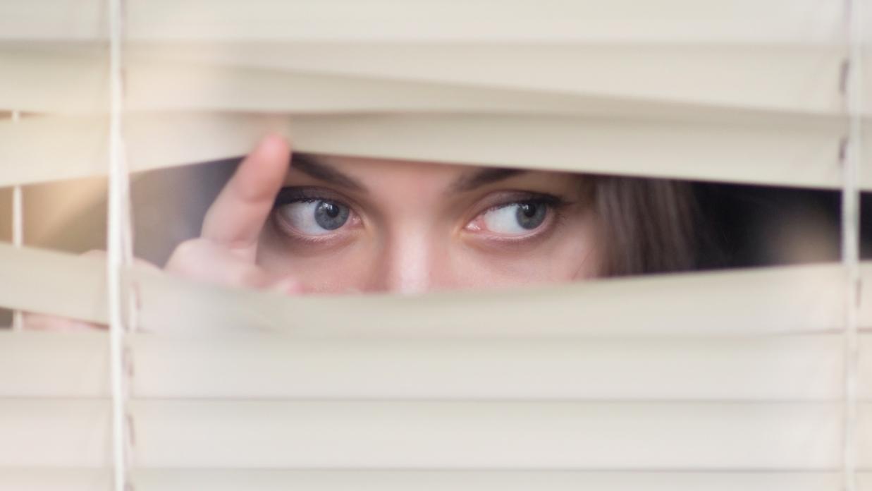 Paranoia Can Be a Symptom of Multiple Mental Illnesses - HealthSmarted.com